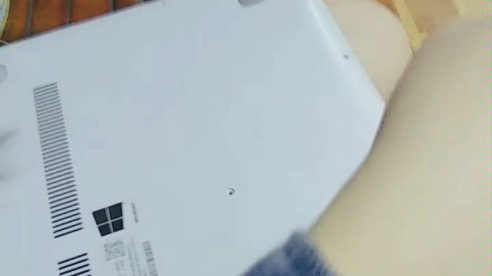 如何给笔记本电脑加装固态硬盘,