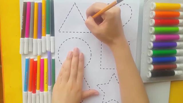 简笔画:绘制漂亮的五角星