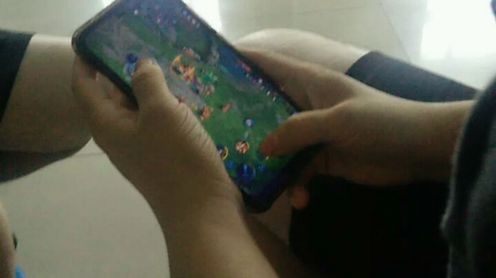 如何将王者荣耀玩成竖屏游戏