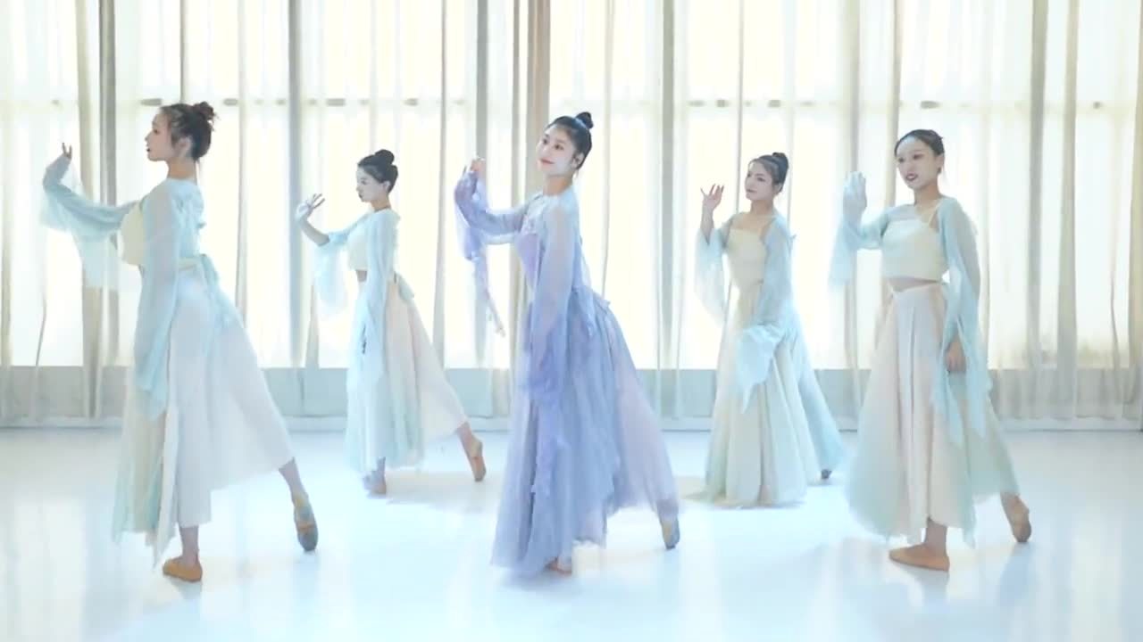 .舞蹈《美丽的神话