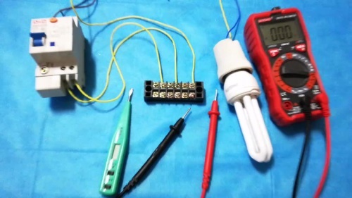 万用表真的是个"神探"吗?测量后却让我心碎(1