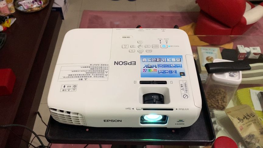 带高清接口爱普生X03投影仪投影机 ,支持侧投功能