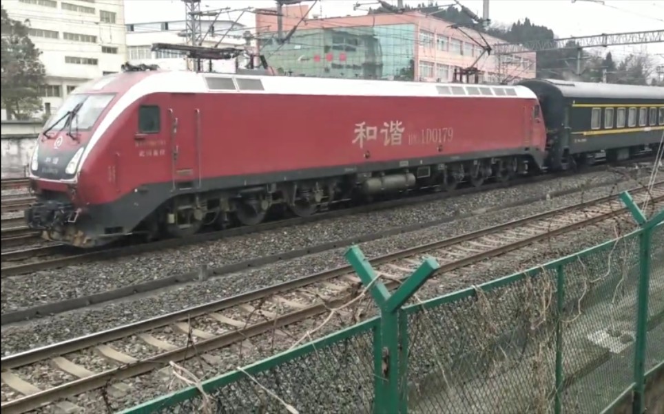 达成线 成都开往宁波的K424次列车进遂宁站!