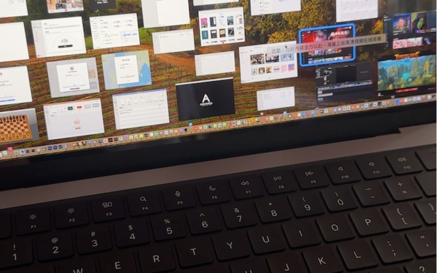 卡爆了,MacBook pro m1max 测试同时打开110多个应用