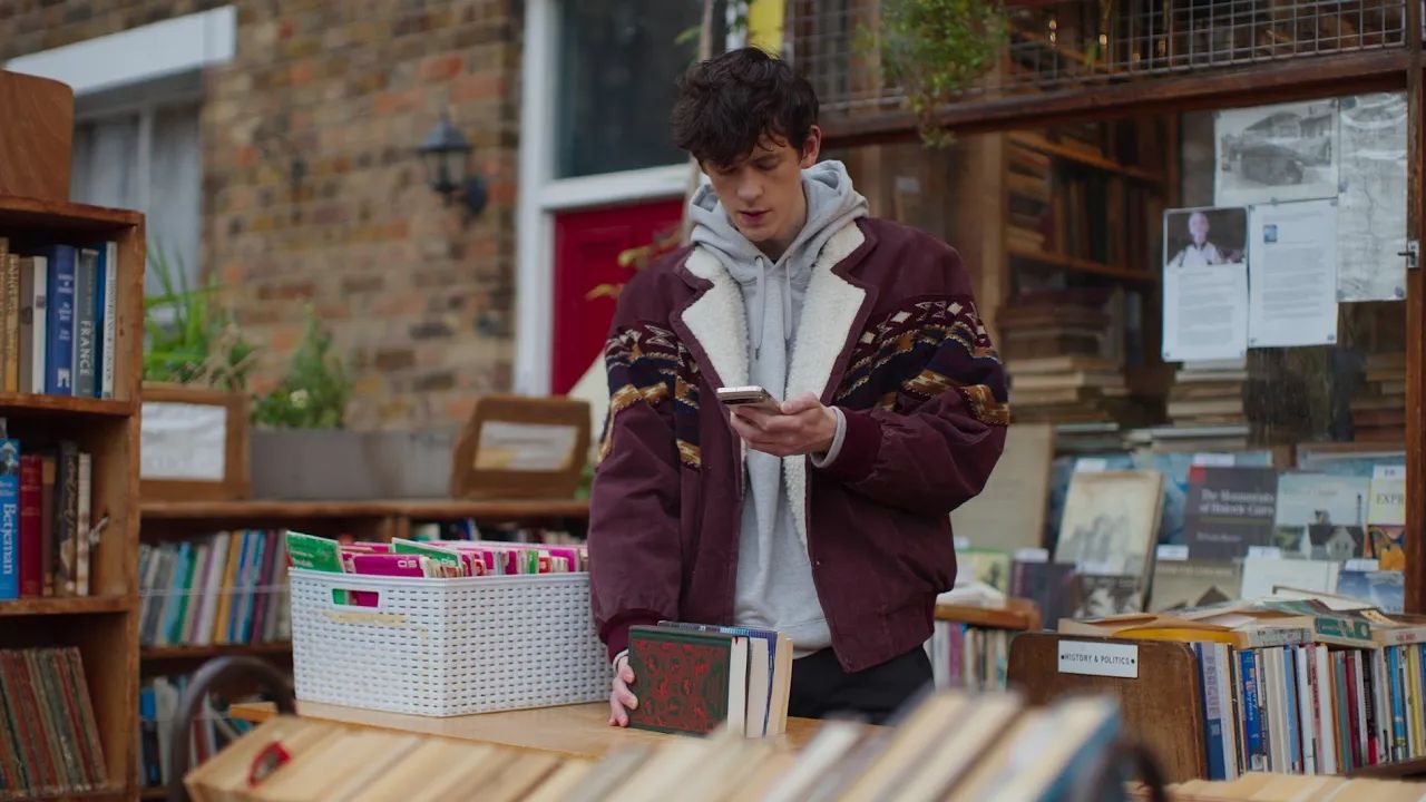 Google宣传片|实测Project Astra最新测试版本,搭载Pixel手机探索伦敦|...