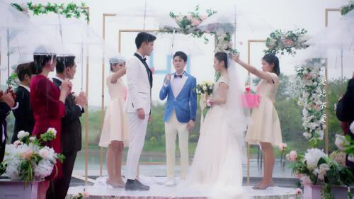 国民老公2:结婚戒指丢失,总裁转身戴上月老红绳,岳父母很满意