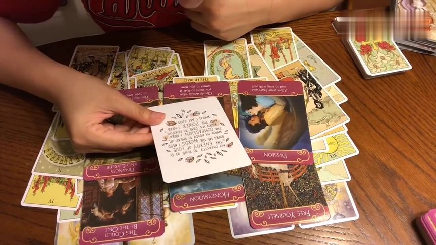 塔罗占卜他到底想干嘛,塔罗占卜他对你的想法是什么2