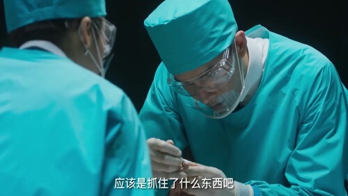 法医秦明:为了找到更多的线索,秦明进行二次尸检,还真有新发现