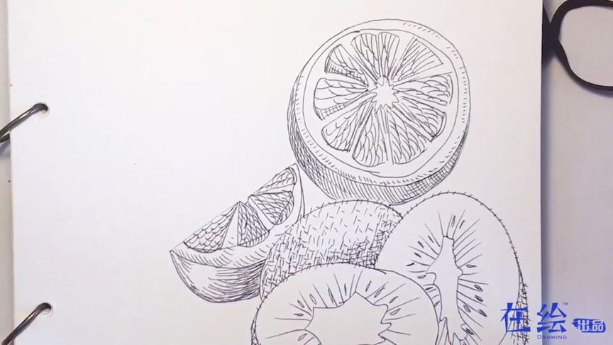 水果的肌理在线条下表现的淋漓尽致#七夕 #手稿 #画画 #手绘