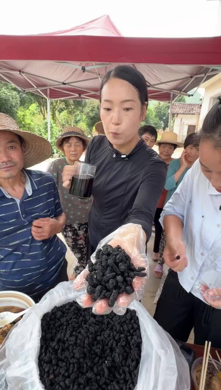 健康养生,来一杯桑葚茶!