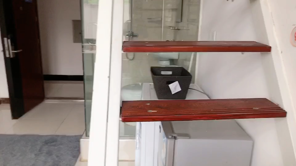 整租一室一厅 押一付一,V领地青年社区欢迎您!