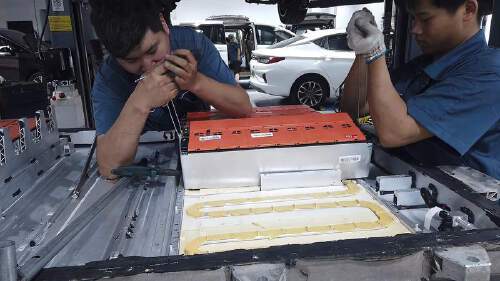 比亚迪秦电池模组更换全记录,手把手教你省钱避坑!