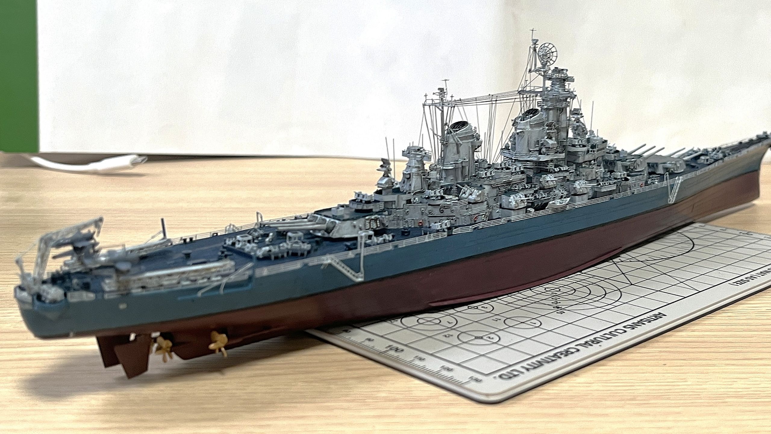 1/700 密苏里号战列舰模型制作(笔涂上色)