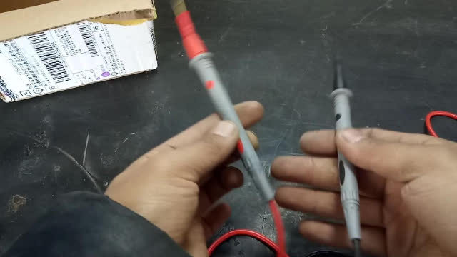 网购一副胜利万用表表笔