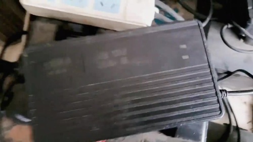 电动车充电器插电后指示灯亮一下就灭故障维修方法讲解