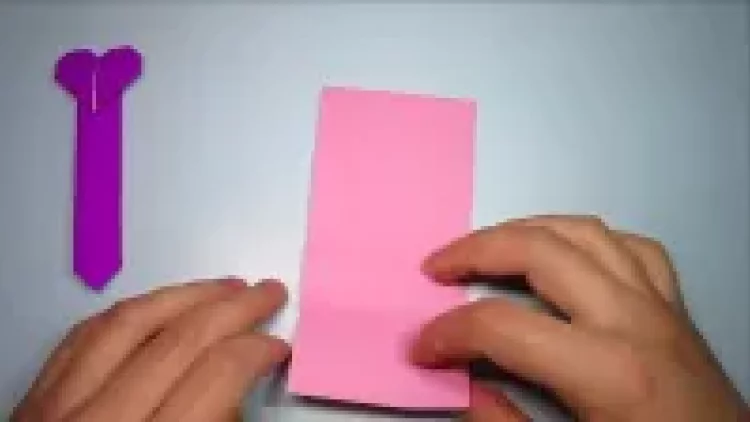 学会心形书签的折法，简单的爱心书签折纸