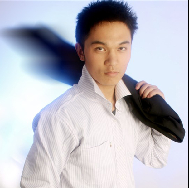炽灵哥 
