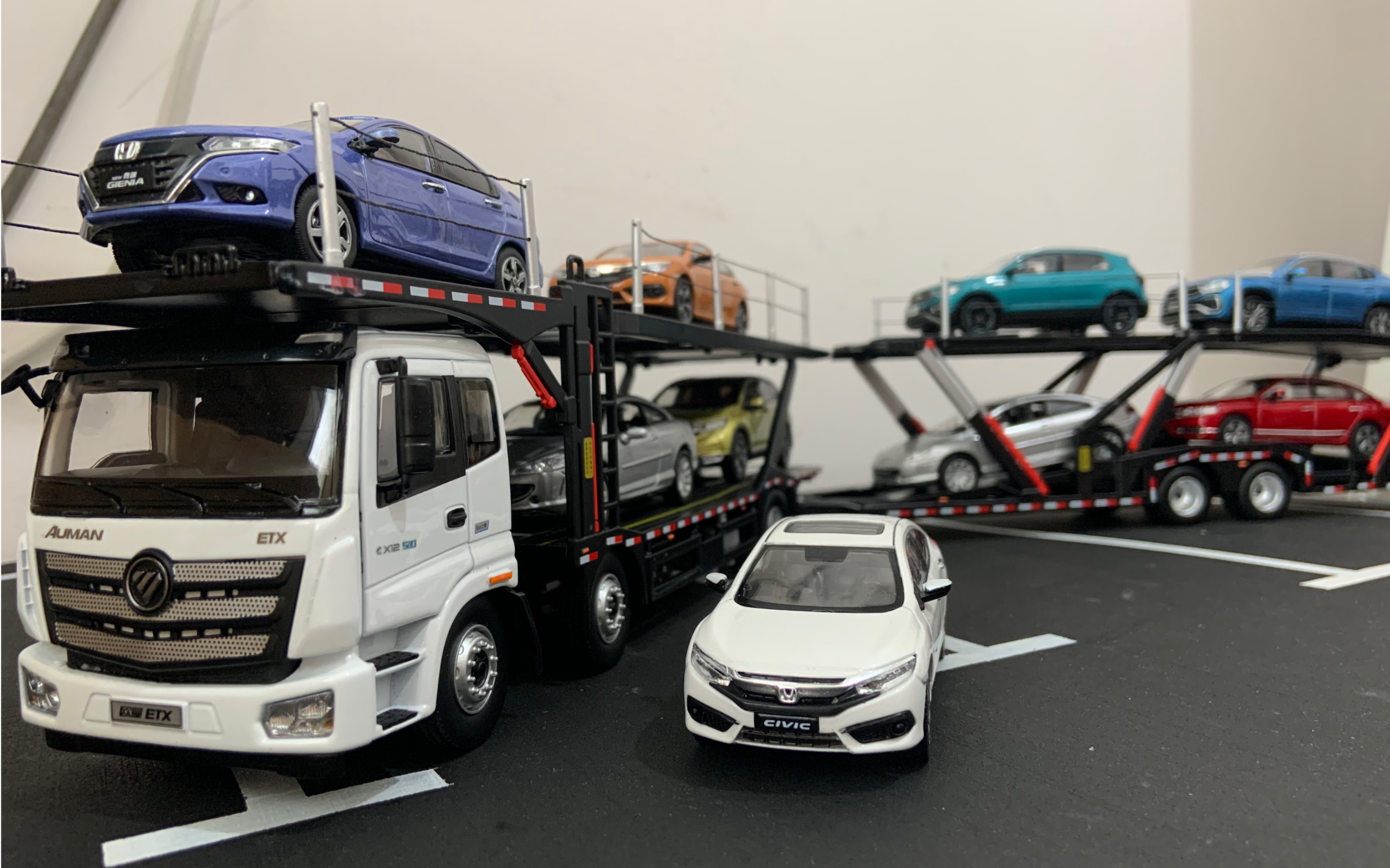 车模开箱 收藏卡车轿运车模型