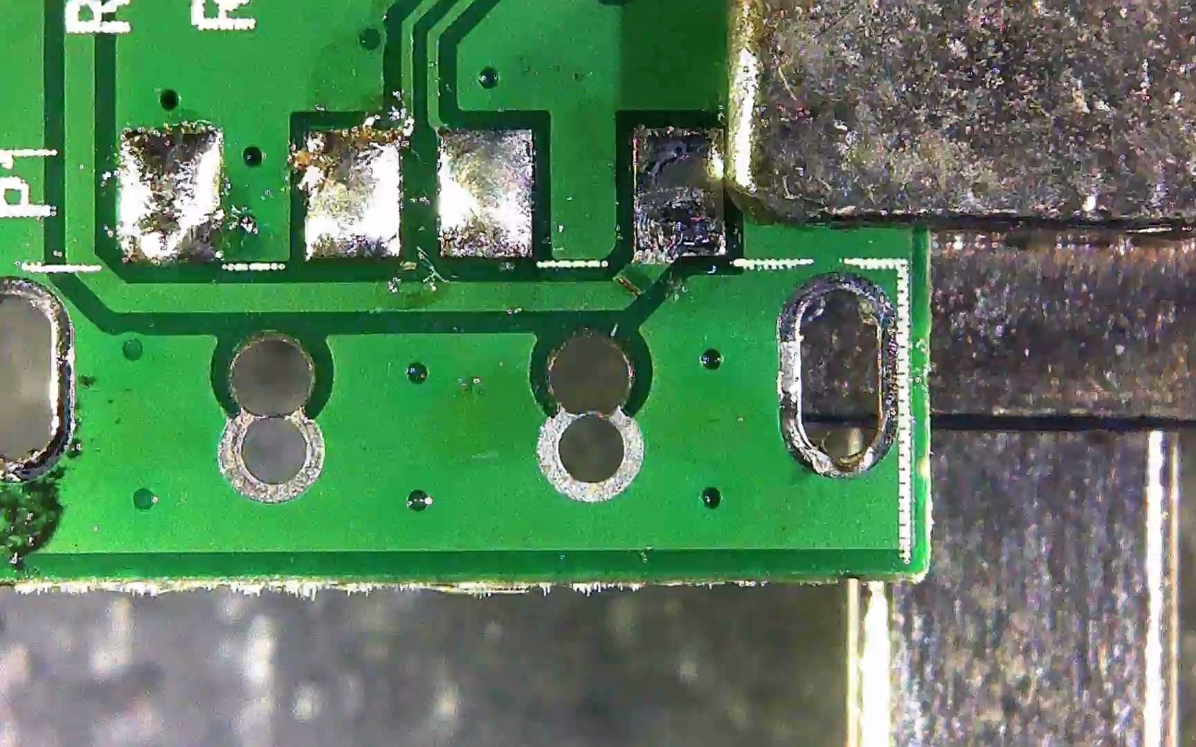 U盘使用过程中不小心折断怎么办?把这段的电路手工连接起来识别