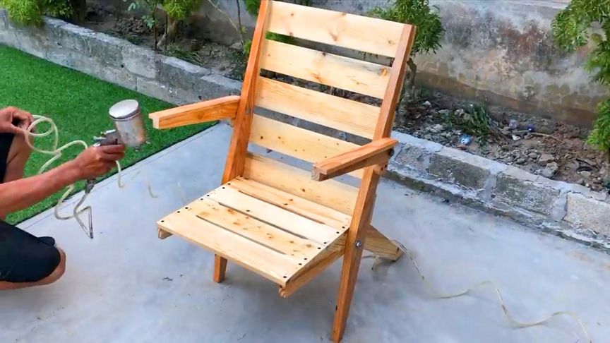 实木椅子制作全过程,一张椅子卖上百块,你就得值得嘛?