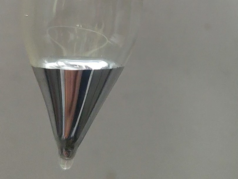 第一支真正意义上的玻封水银:来自密度计。听听水银振摇的声音,不过...