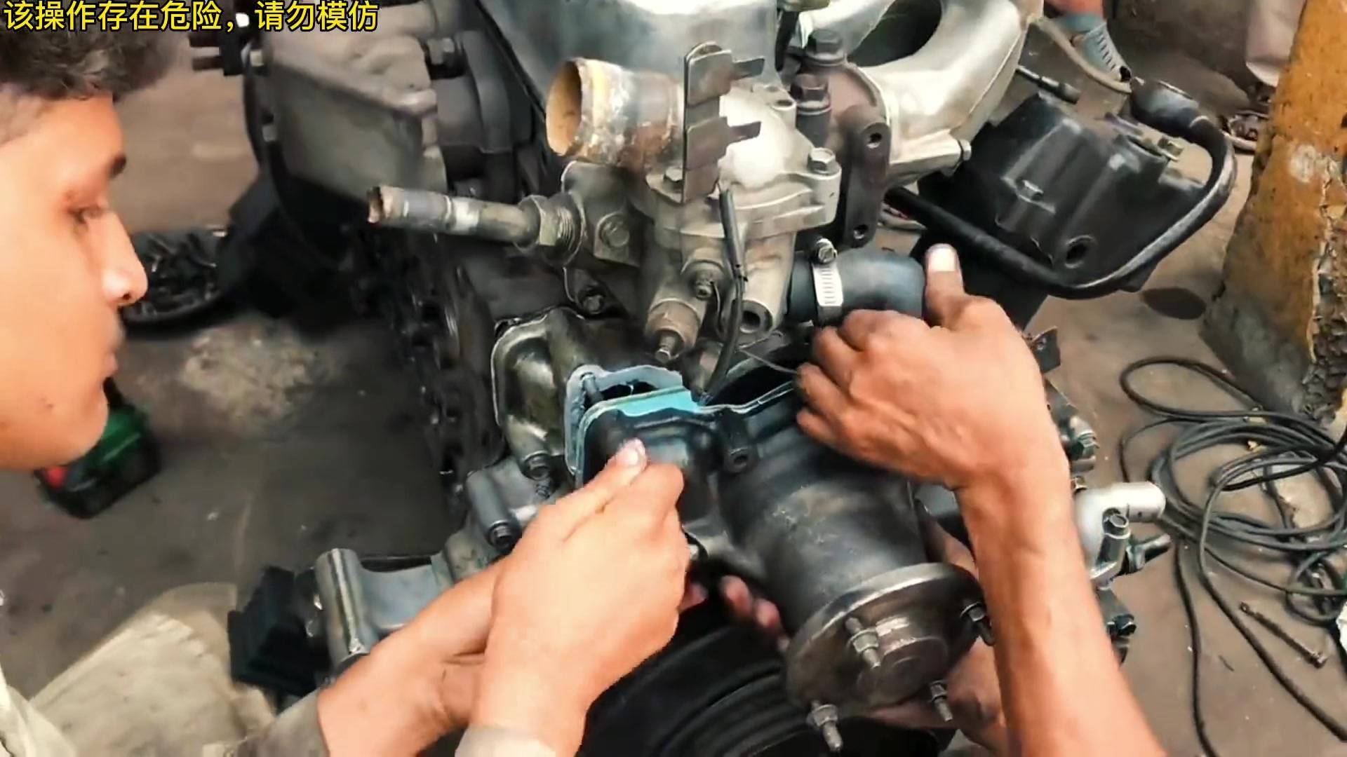 维修发动机全过程这维修技术