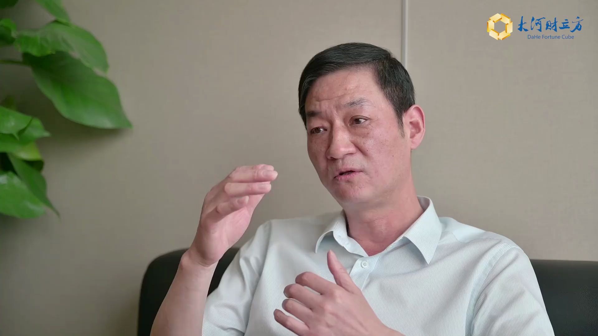 建行河南省分行副行长岳邦奎:3年累计为20余万户小微企业发放贷款超...