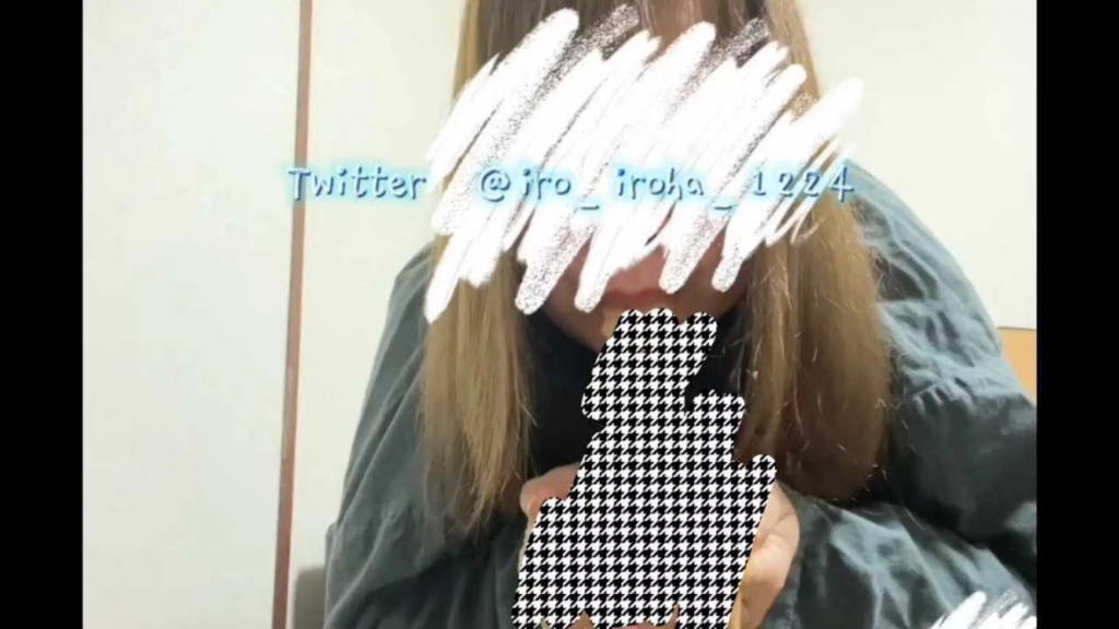 女生呕吐视频
