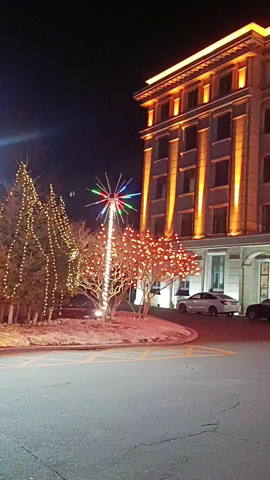 广翰宾馆 ——广翰宾馆从2011年扎根城市起,就成了无数旅人的安心之...