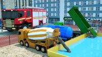 儿童汽车动画:消防车出任务发现没水了,工程队帮忙修水池
