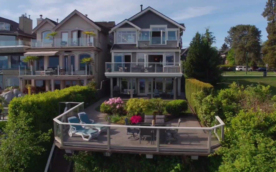 【豪宅收藏】—温哥华—坐落于黄金地带的温馨舒适海滨住宅