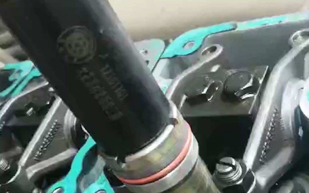 ...拆装工具维修发动机火花塞 田中专用工具提升标准维修 降低维修工时