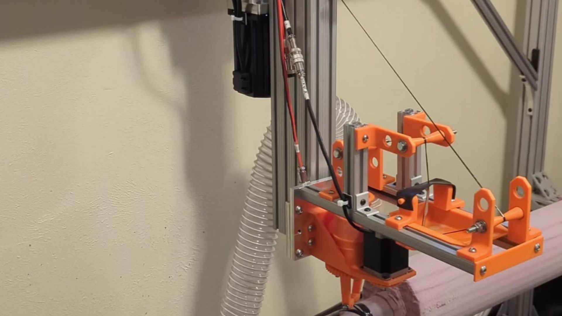 碳纤维缠绕设备工作原理