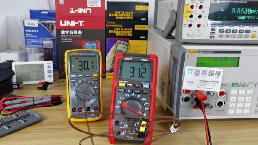 5-2-2,FLUKE福禄克17B+优利德UT17B PRO万用表电压对比
