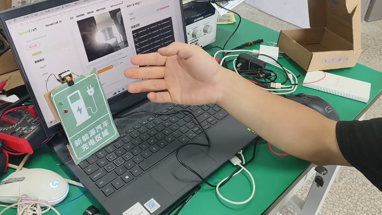 数字标牌项目分享 | 新能源汽车充电车位标识牌