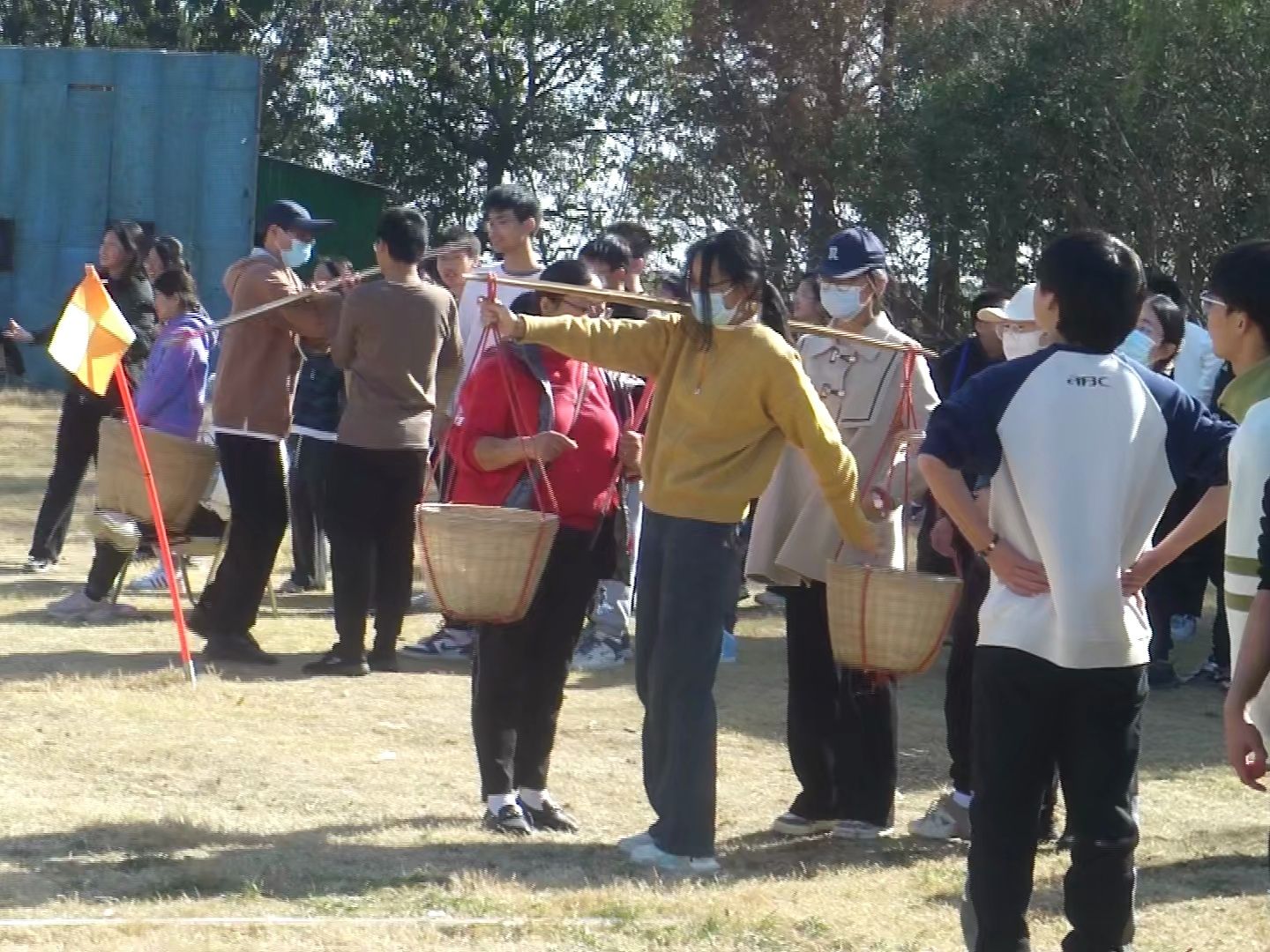 12.7社会实践活动 08