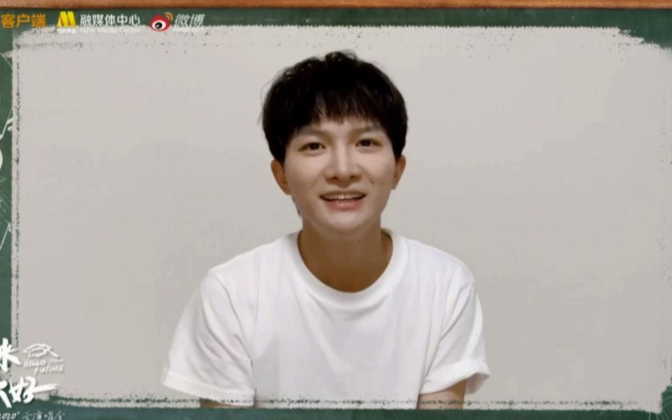 ...大学毕业生唱《亲爱的旅人啊》 #未来你好毕业晚会# 云 传媒大学云...