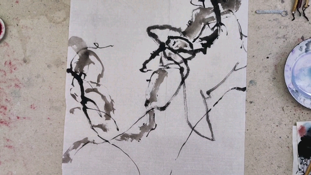 紫藤花藤蔓缠绕国画墨稿粗干为淡墨细枝为浓墨掌握留白穿插法
