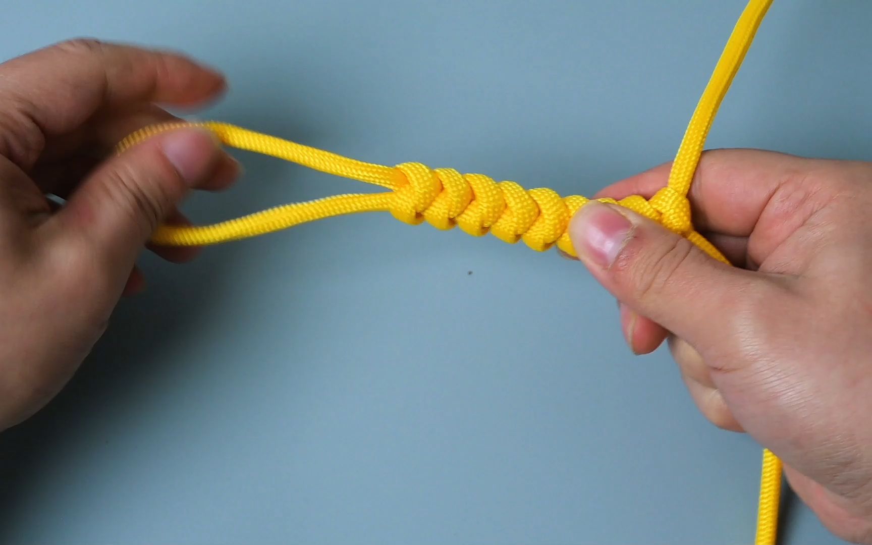 超简单实用的蛇结编绳教程来了，一看就会！