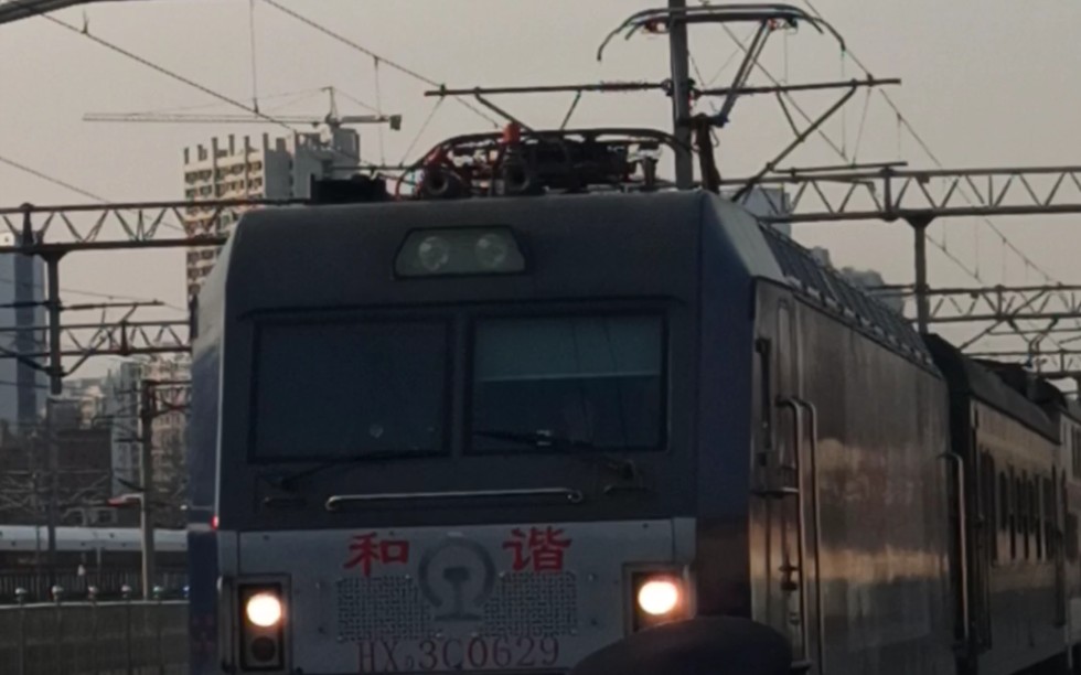 12.20 Y531/4次列车(张家口南–石家庄北)进廊坊北站1站台停靠