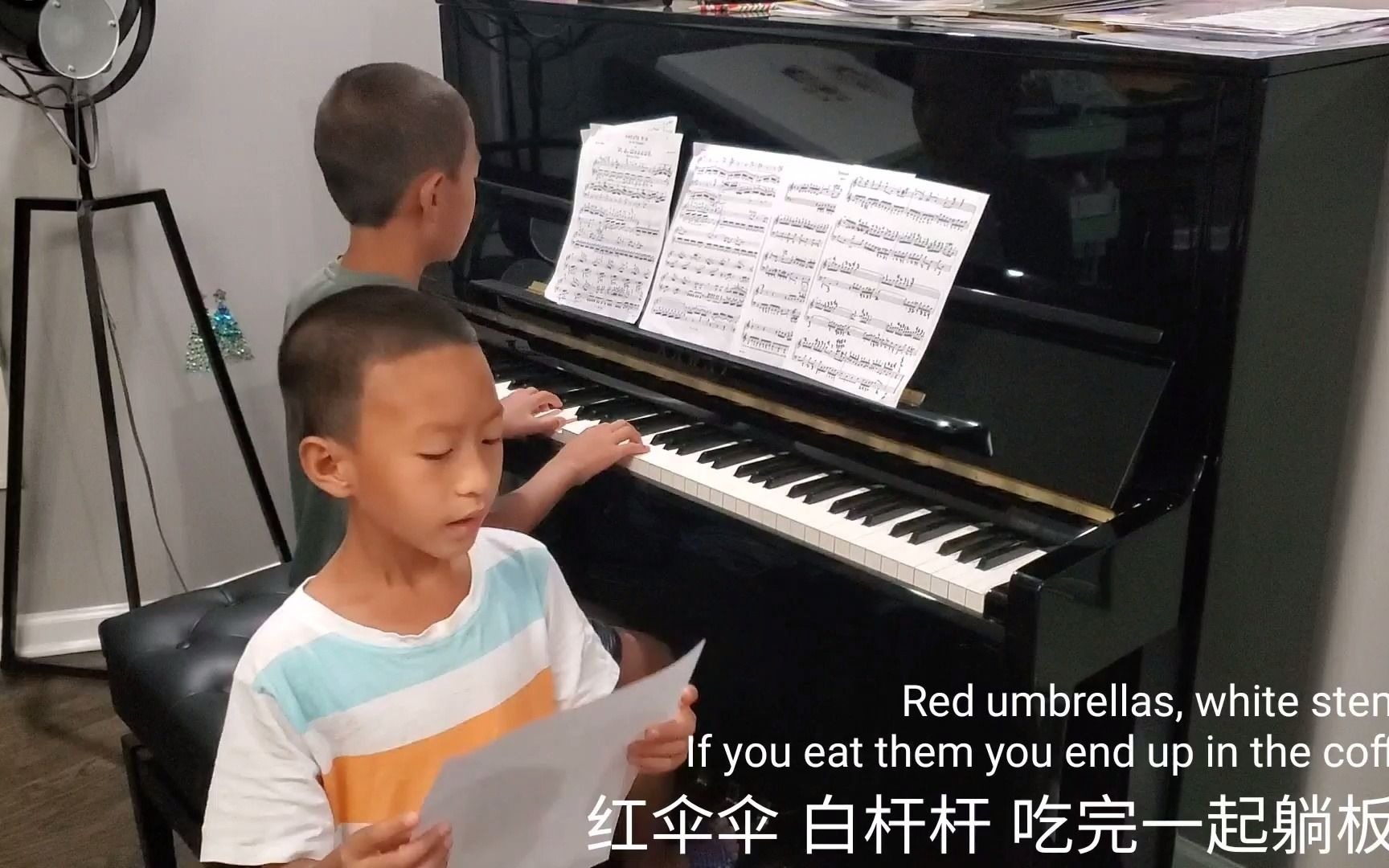 上头神曲红伞伞之歌 - 两个小朋友的 Remake