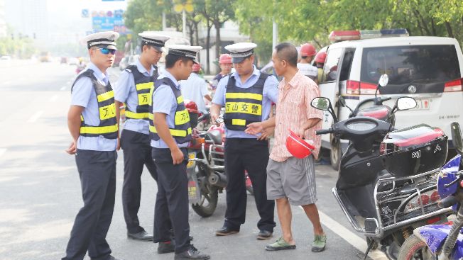 酒后骑电动车算不算酒驾?交警提醒:被查按这个规定来处理!