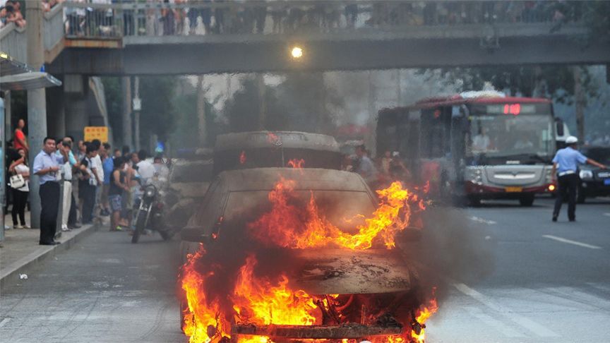 电动车为什么容易自燃,还扑不灭?