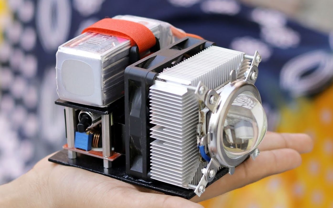 用CPU散热器打造100W手电,比车灯亮?风扇有用吗