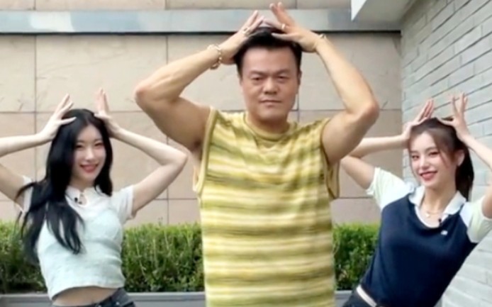 猩爹上线!ITZY x JYP新歌运动鞋挑战