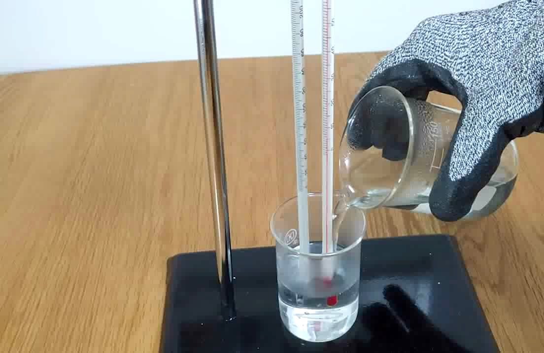 水银温度计VS酒精温度计