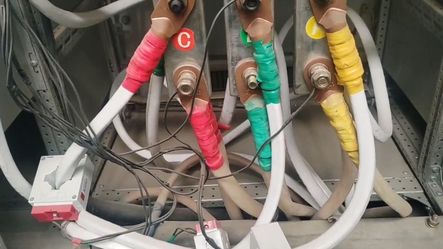 互感器这样安装安全吗?电表计量能精确么?这样会不会省电费!