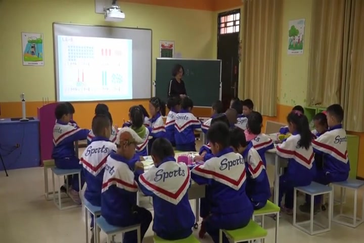 【获奖】北师大版小学数学一年级下册_三 生活中的数练习二--老师_...