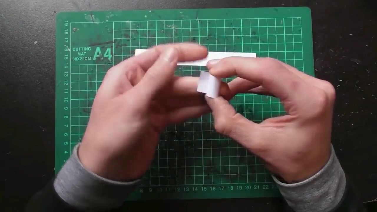 【动漫手办】教你如何用纸制作会动的手办玩具!