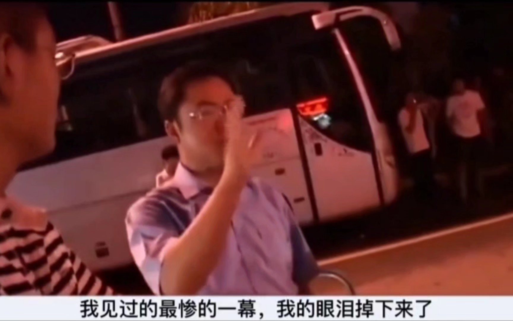 孕妇被酒驾男撞飞,肚子当场开花甩飞婴儿,群众:不敢看太惨了!